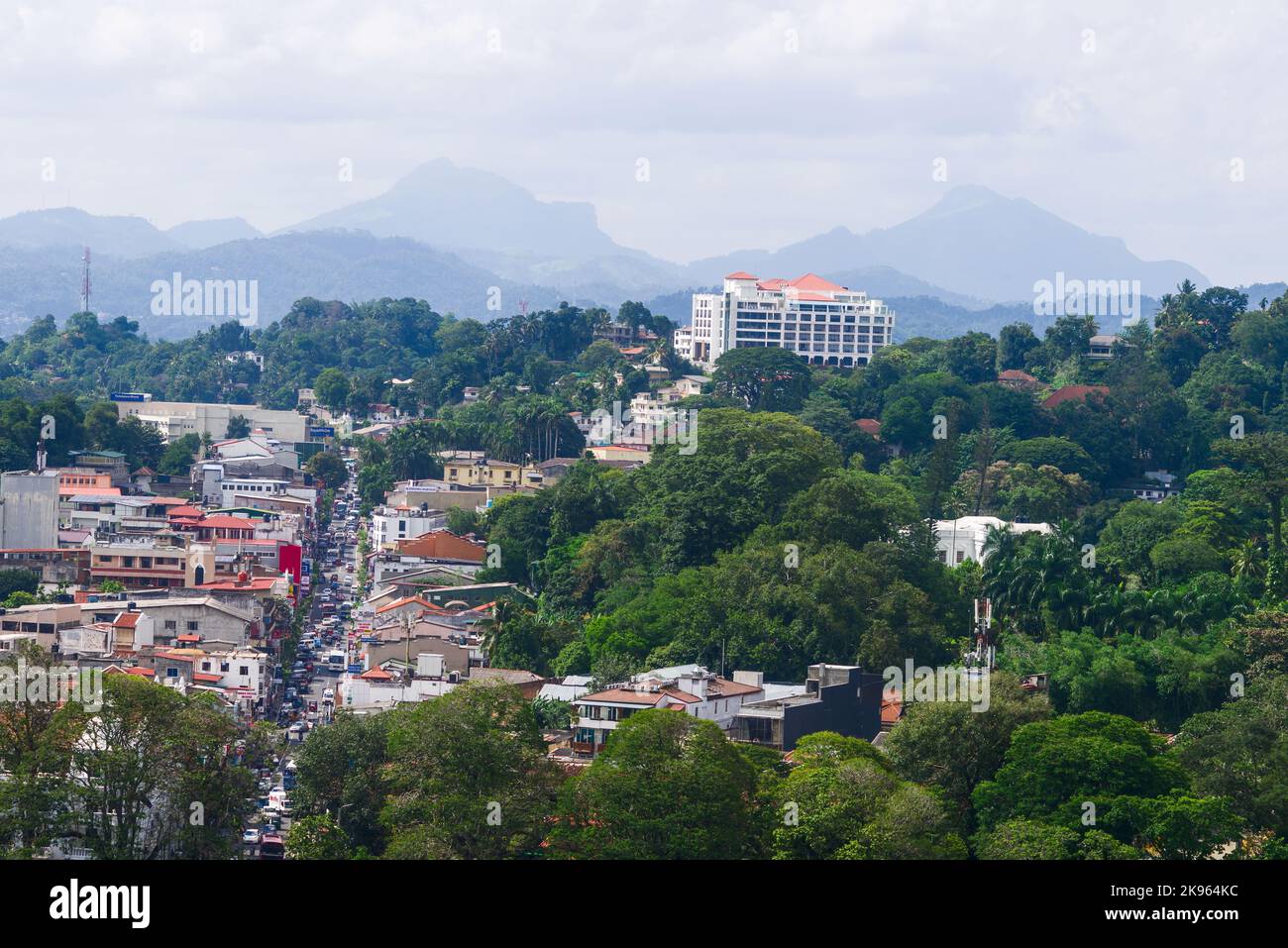 Beautiful kandy city lake hi-res stock photography and images - Alamy