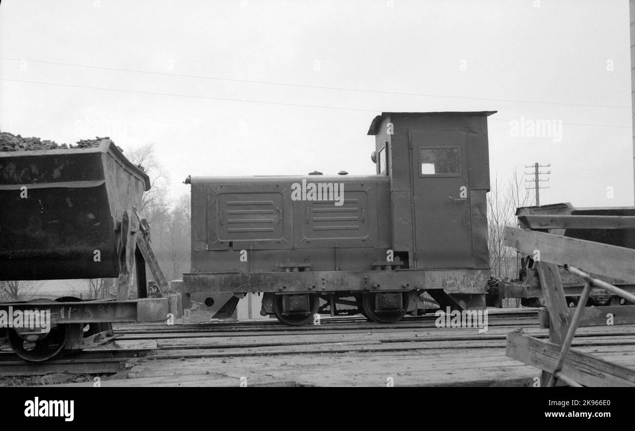 AB Mälardalen's brickworks, Lina Tegelbruk Motorlok Stock Photo - Alamy