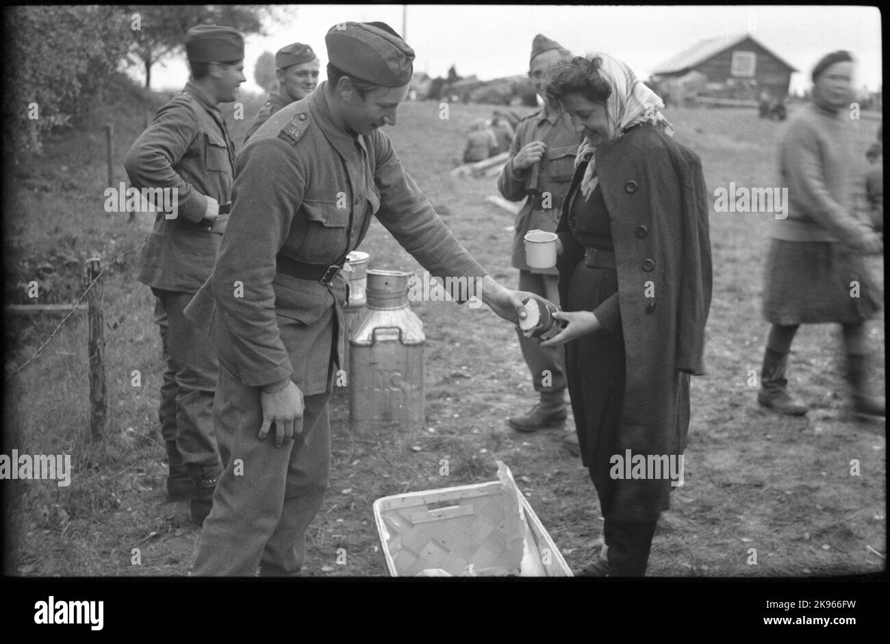 Food dining during the evacuation of Finnish refugees, autumn 1944 ...