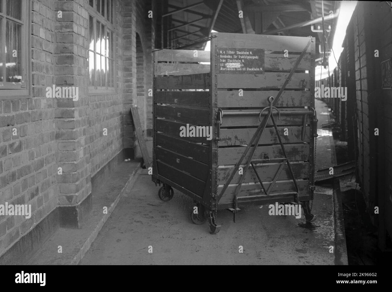 Non standard cargo hi-res stock photography and images - Alamy