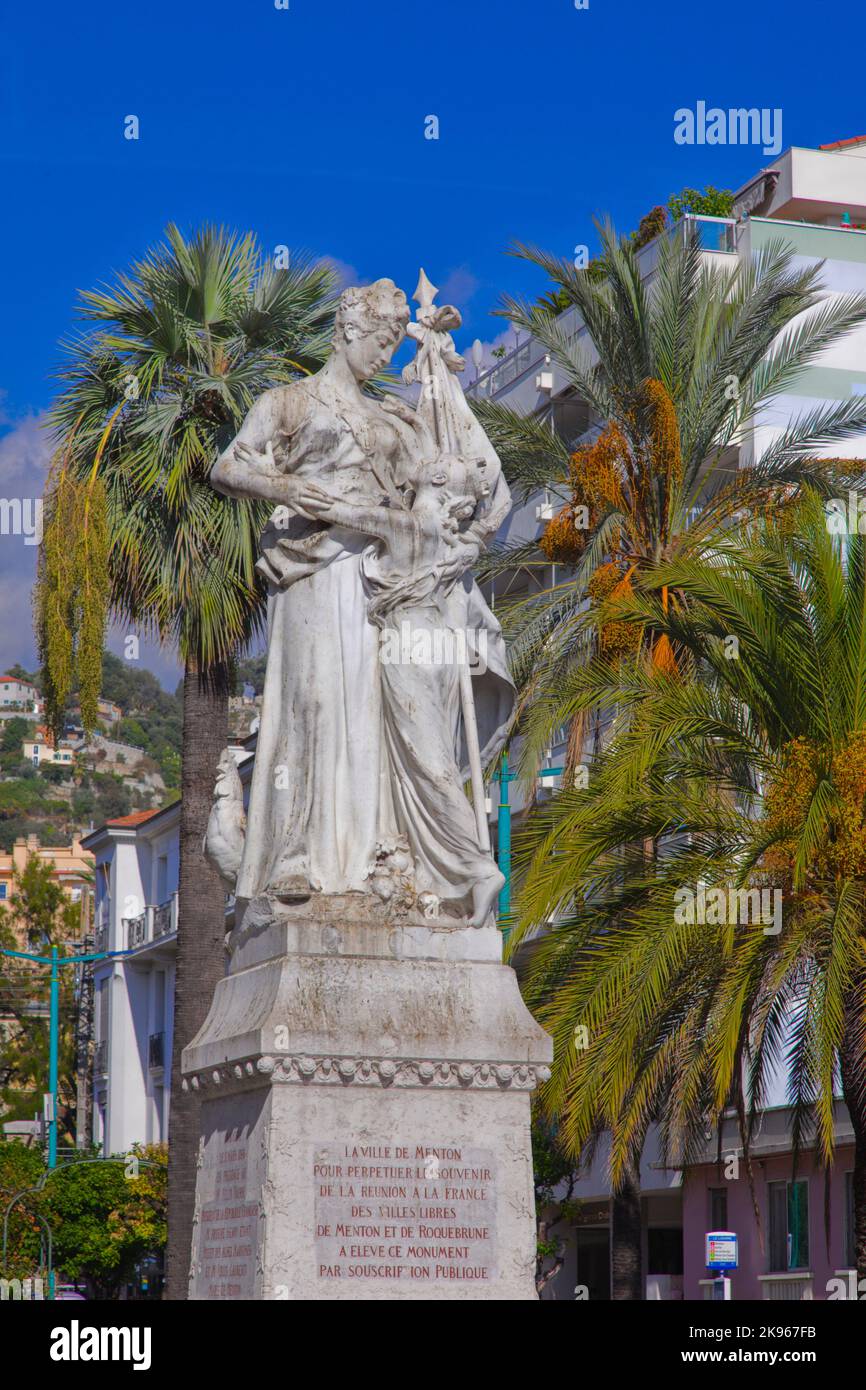 France, Cote d'Azur, Menton, Jardin Biovès, monument, statue Stock ...