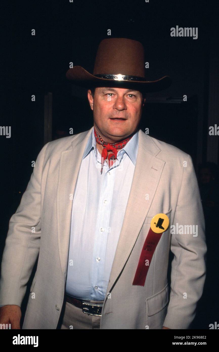 Michael wayne hi-res stock photography and images - Alamy