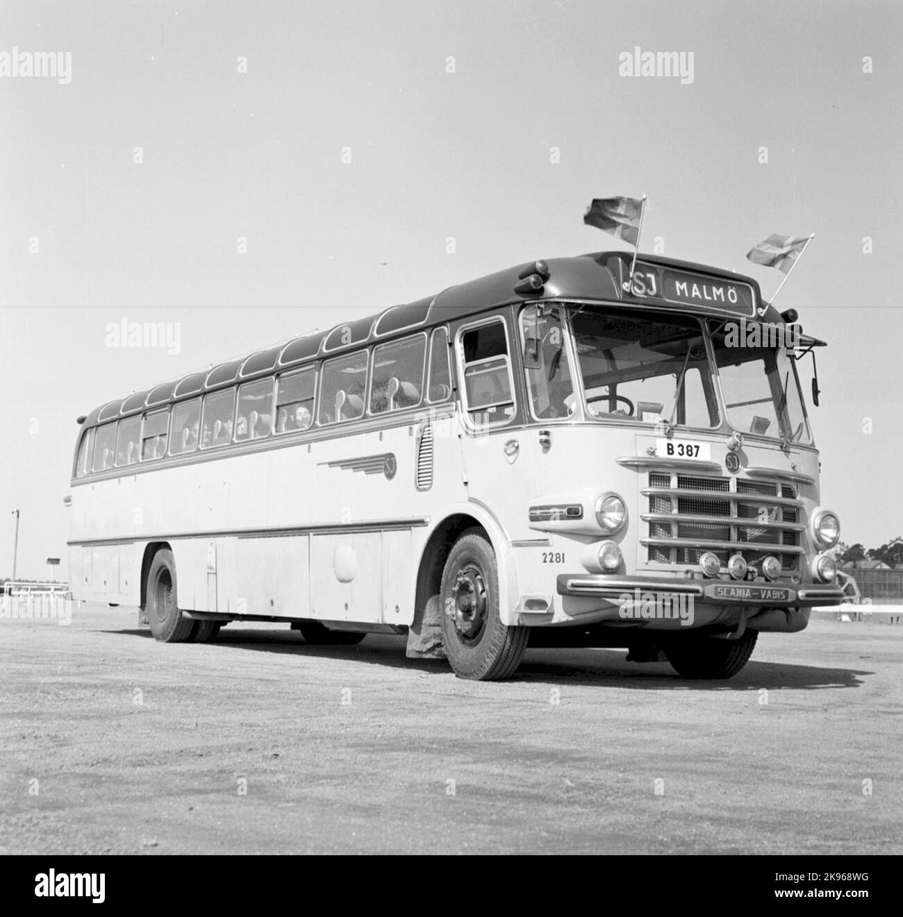 Historical bus passenger Black and White Stock Photos & Images - Alamy