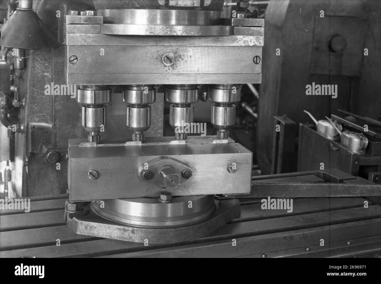 Milling of gear rod 2121 Stock Photo - Alamy