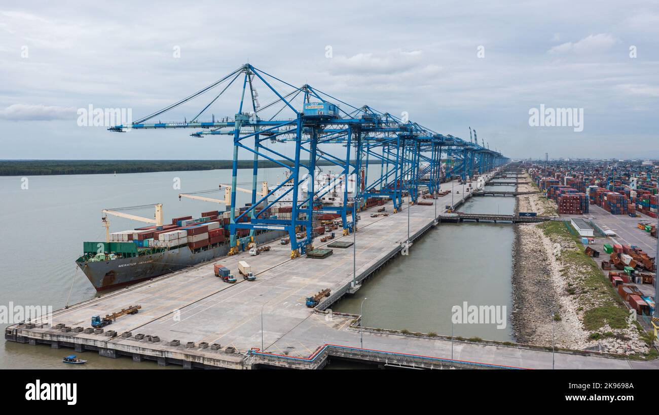 Klang, Malaysia - October 09, 2022: Cranes at the port Klang near Kuala ...