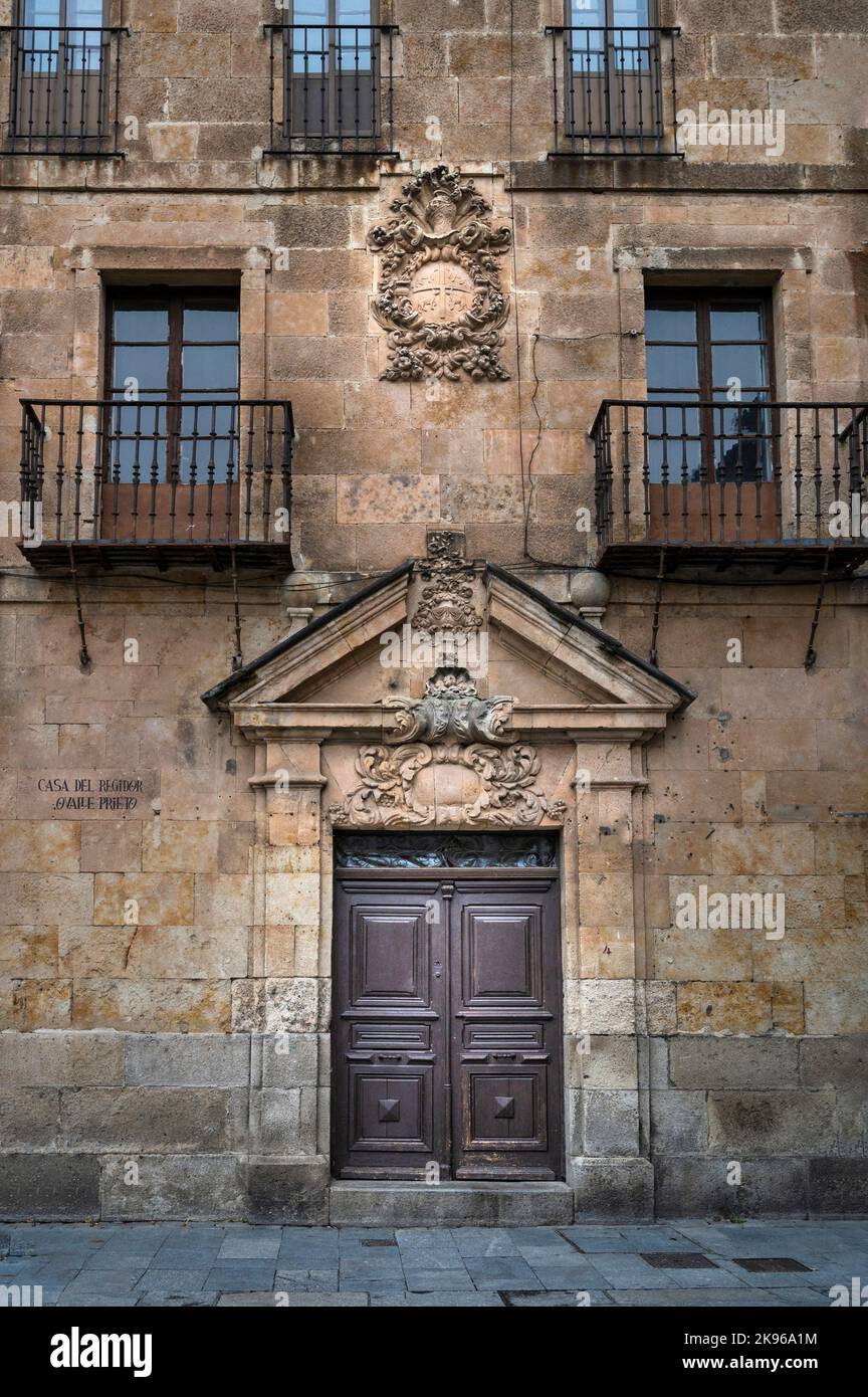 Ovalle prieto hi-res stock photography and images - Alamy