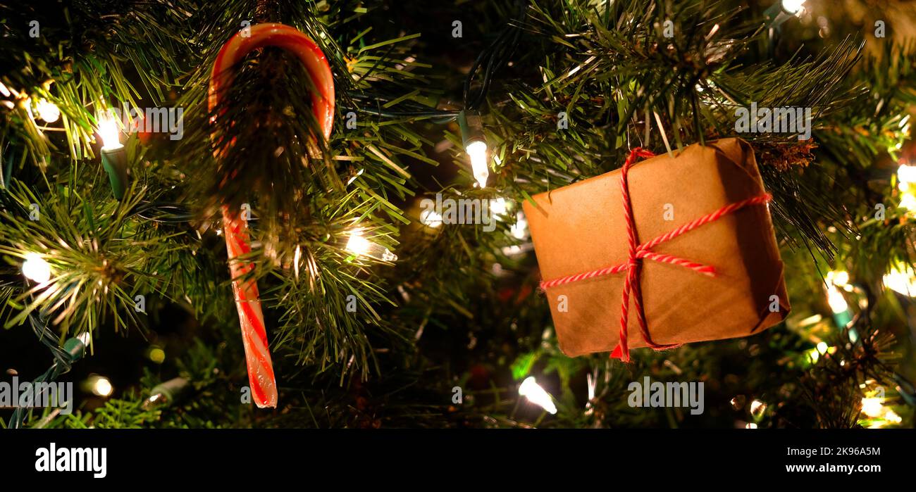 Christmas present tree decorations with tied bow Stock Photo - Alamy