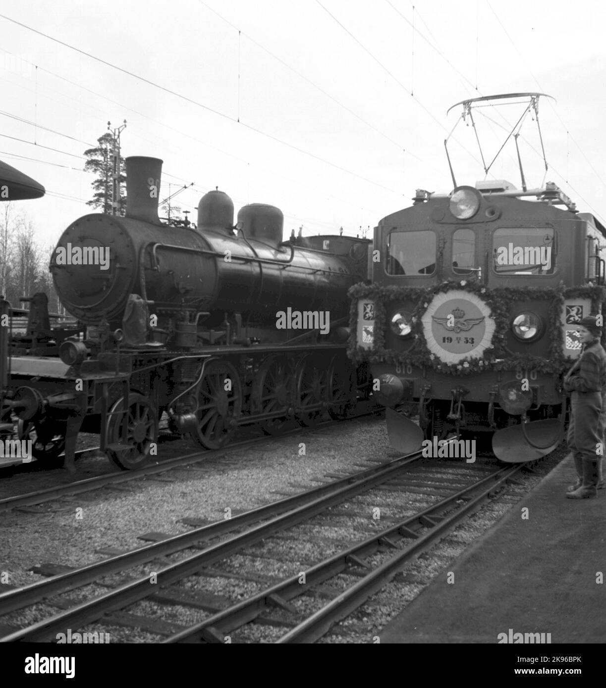 The State Railways, SJ E2 900. SJ da 810. First Electric Train Gävle ...