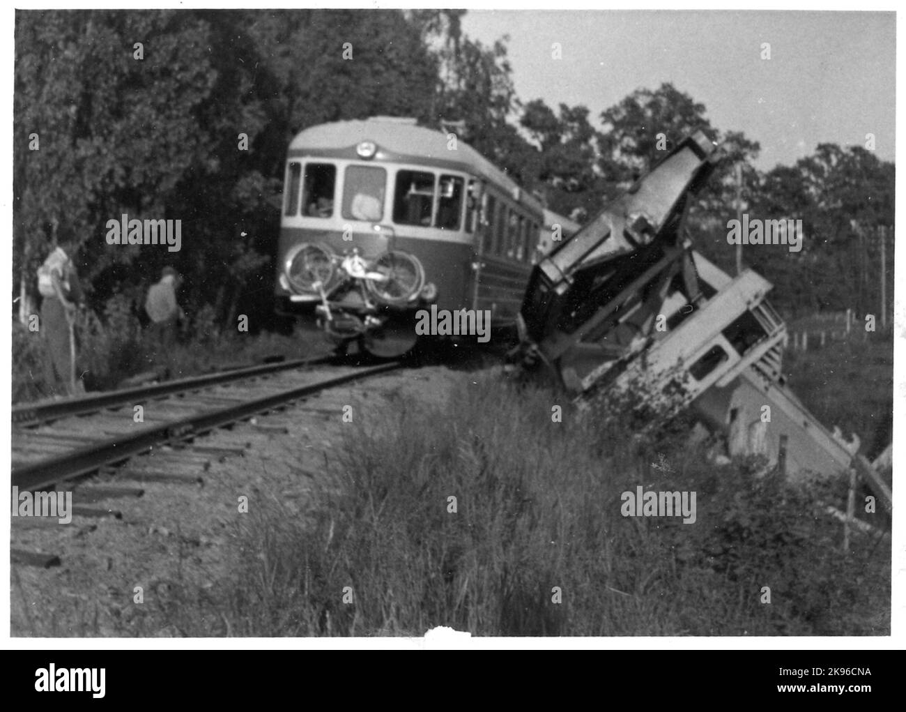 Transformer overturned during transport at the entrance to Jenny Stock ...
