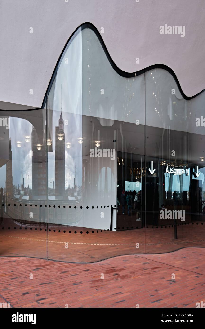 Hamburg, Germany - Sept 2022: Elbe Philharmonic Hall (Elbphilharmonie ...