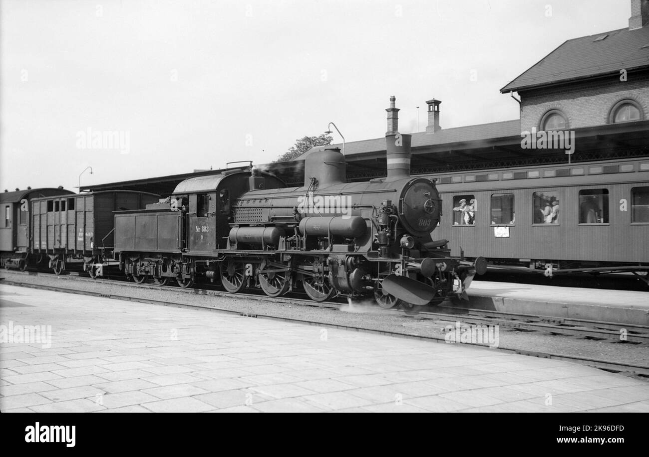 Danish state lanes, DSB D 803 Stock Photo - Alamy