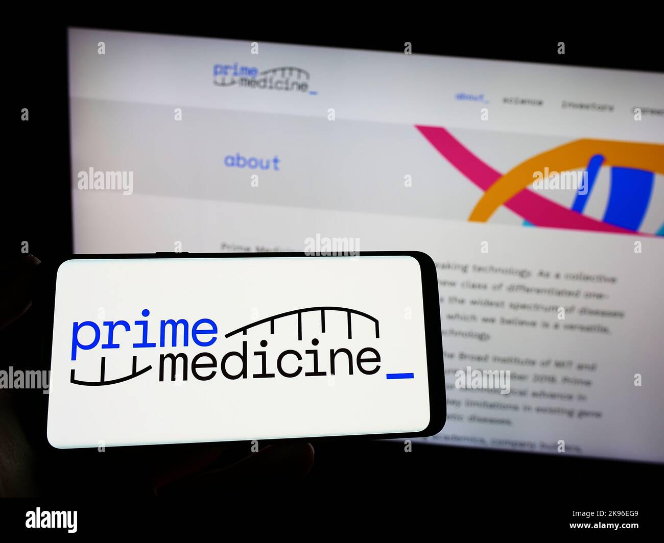 Medicine logo hi-res stock photography and images - Alamy