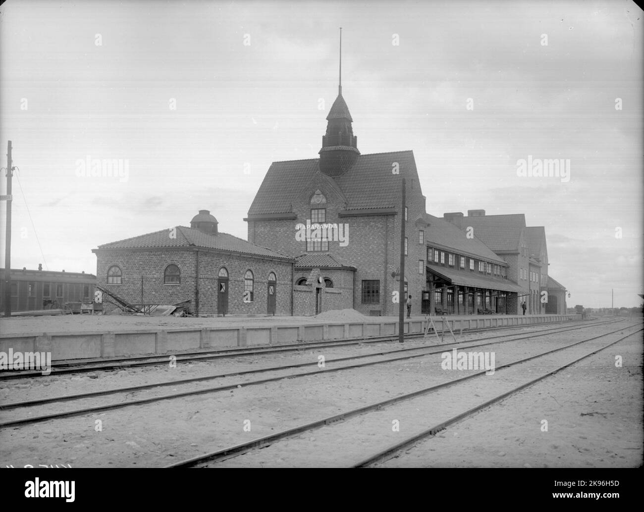 Yard railway station in Black and White Stock Photos & Images - Alamy