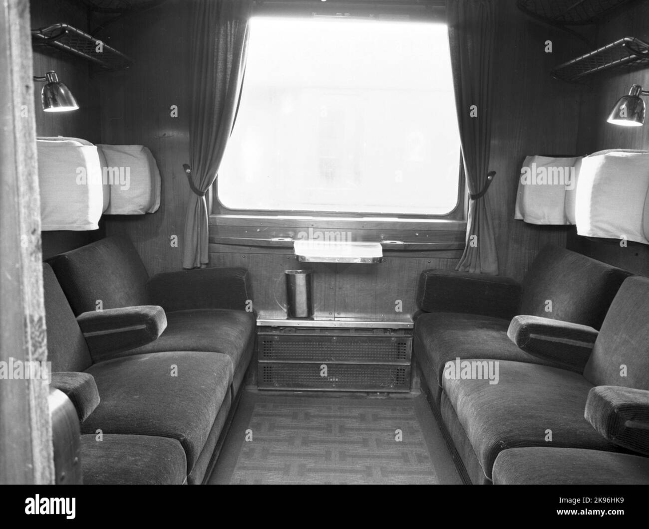 State Railways, SJ A014B. First class Hup in the passenger car with ...