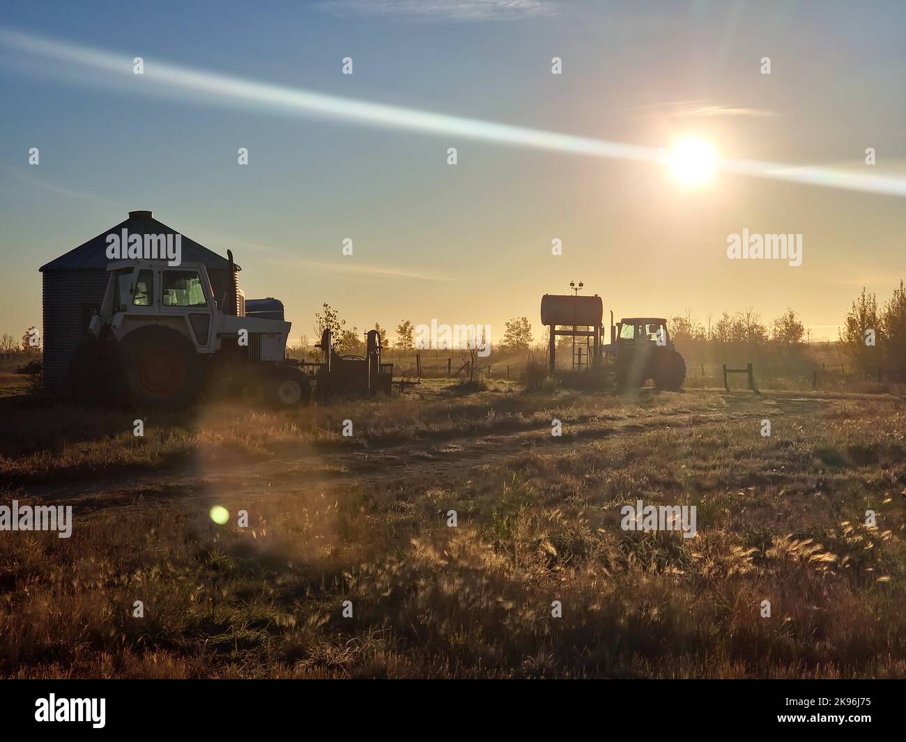 Old farm yard Stock Photo - Alamy