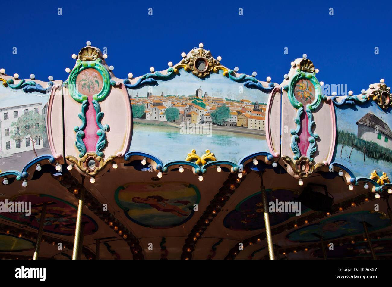 Canopy carousel hi-res stock photography and images - Alamy