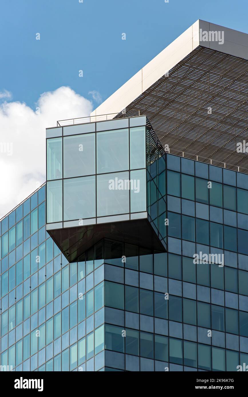 Saturn Tower Office Building, Vienna Donau City, Wien, Austria Stock ...