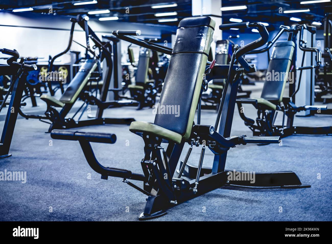 Fitness and bodybuilder machine for shoulders Stock Photo - Alamy