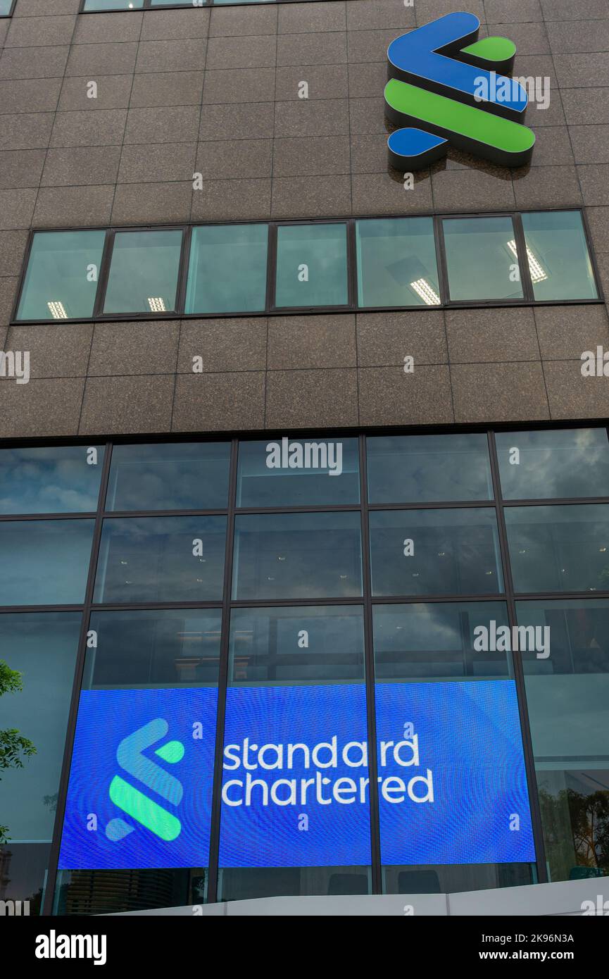 Standard chartered bank asia hi-res stock photography and images - Alamy
