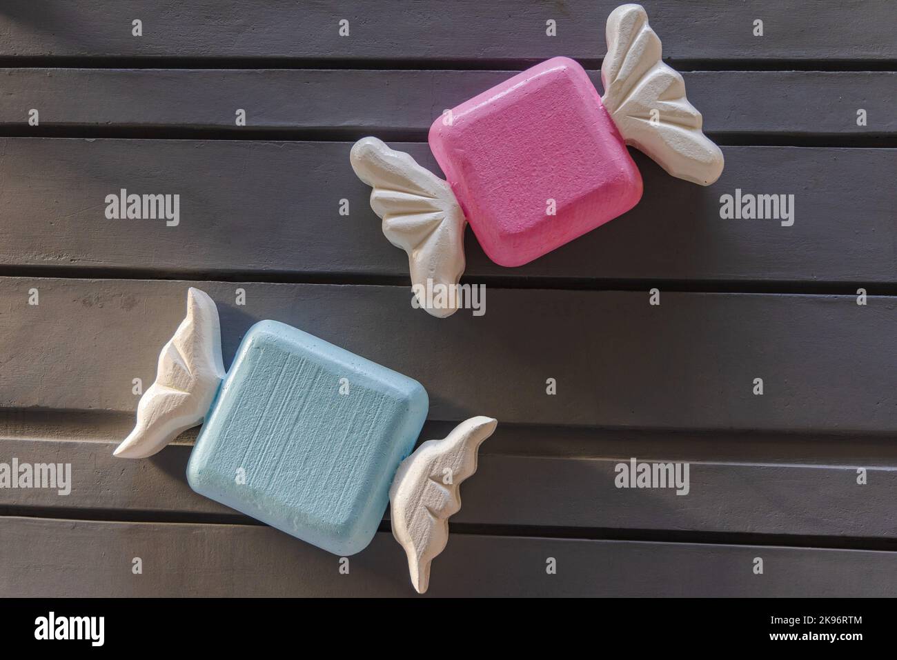 Building wraps hi-res stock photography and images - Alamy