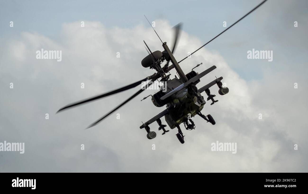 close-up of ZM707 British army Boeing Apache Attack helicopter (AH-64E ...
