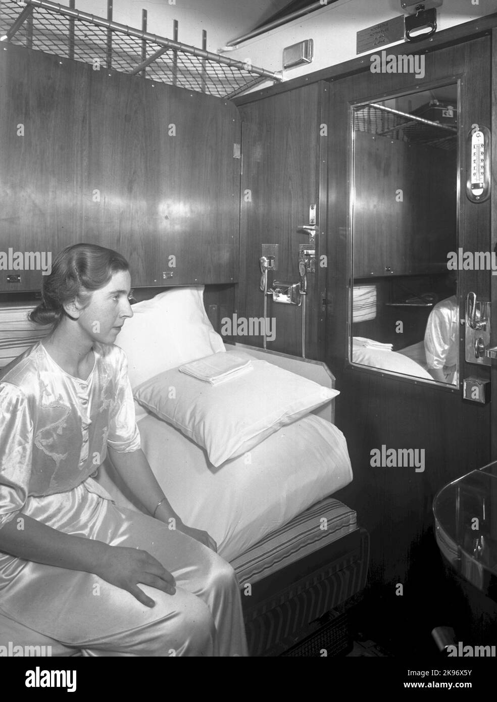 State Railways, SJ AC02C, sleeping compartment. 1st and 2nd class Stock ...