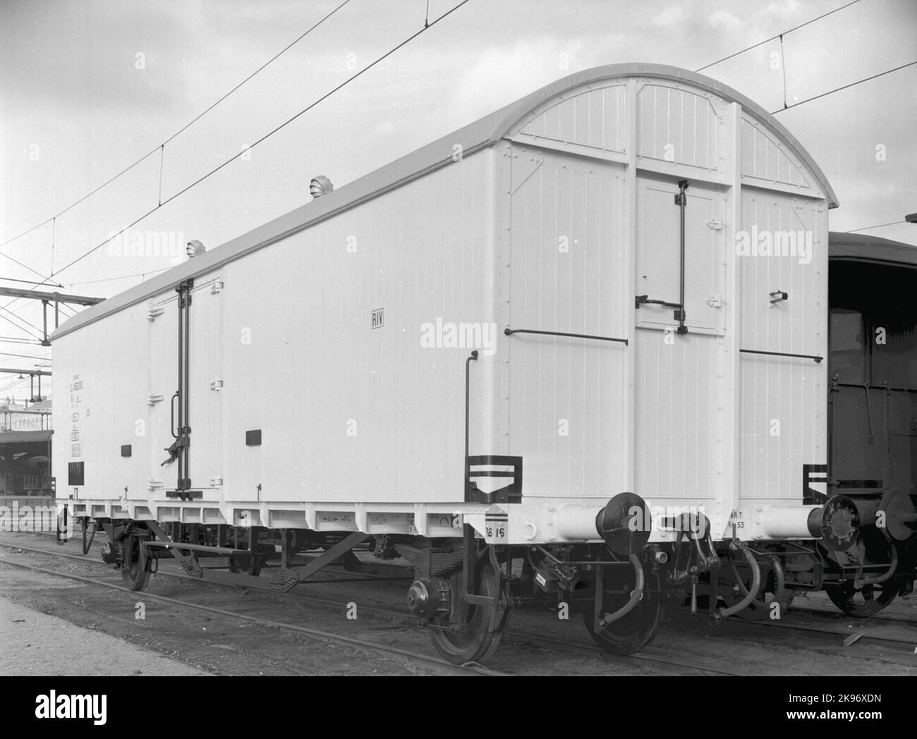 The State Railways, SJ Grf 45000. Cooling carriage insulated. The ...