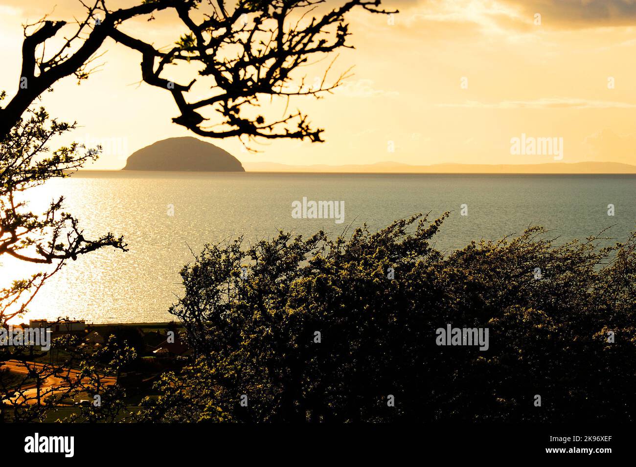 The beautiful seascape view during the sunset with the Ailsa Craig ...