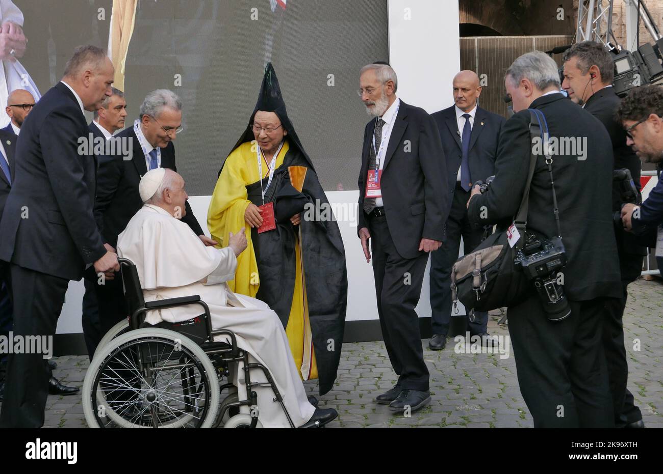 Rome, Italy. 25th Oct, 2022. Final Ceremony of "The Cry for Peace", the ...