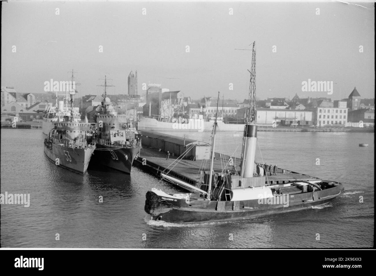 Lotsbåt Trelleborg SJ and MINESS WEPER HMS Arholma and Jagare HMS Magne ...