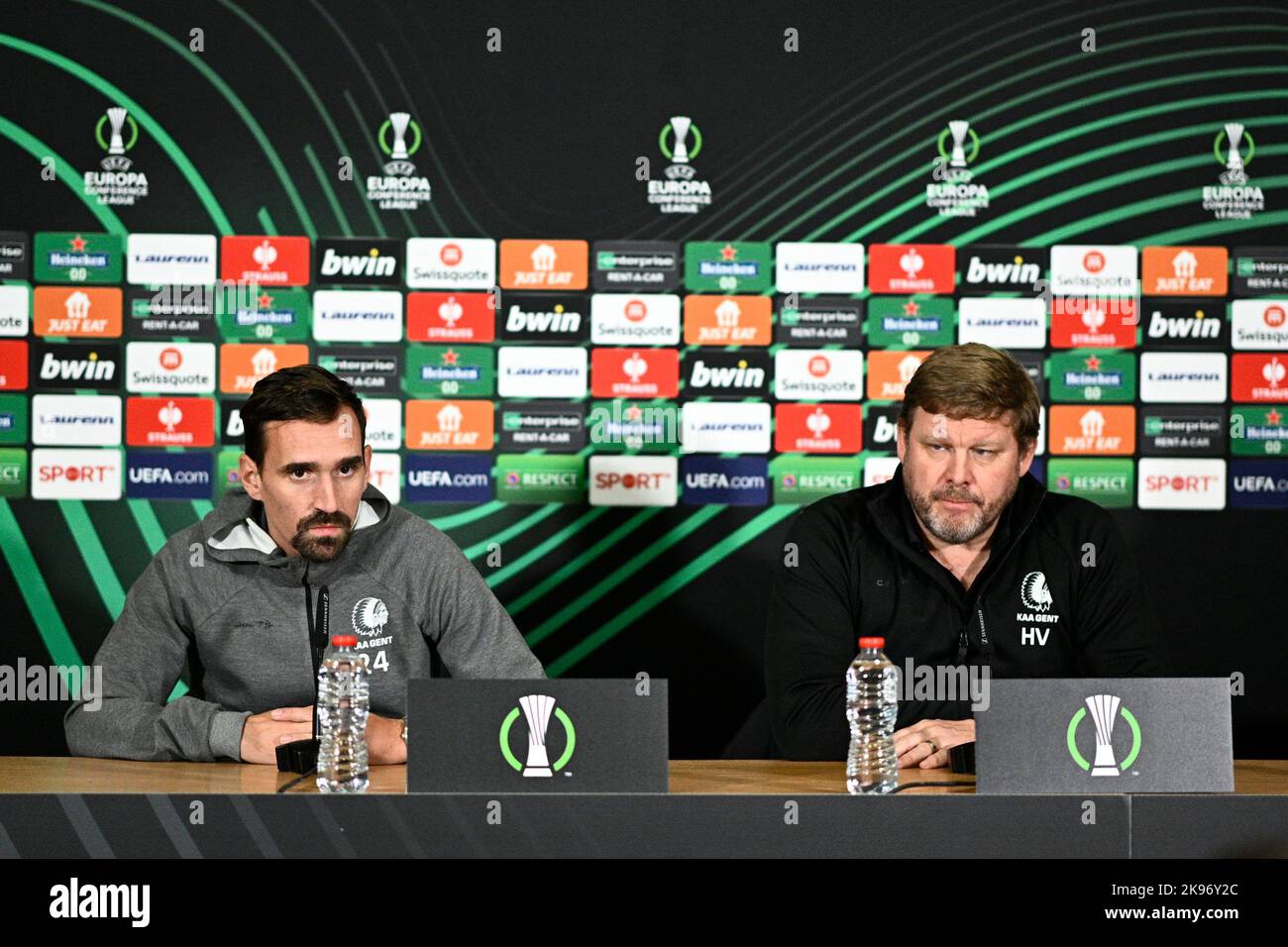 Dublin, Ireland, 26/10/2022, Gent's Sven Kums and Gent's head coach ...