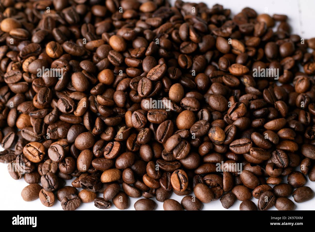 Photo fresh coffee beans hi-res stock photography and images - Alamy