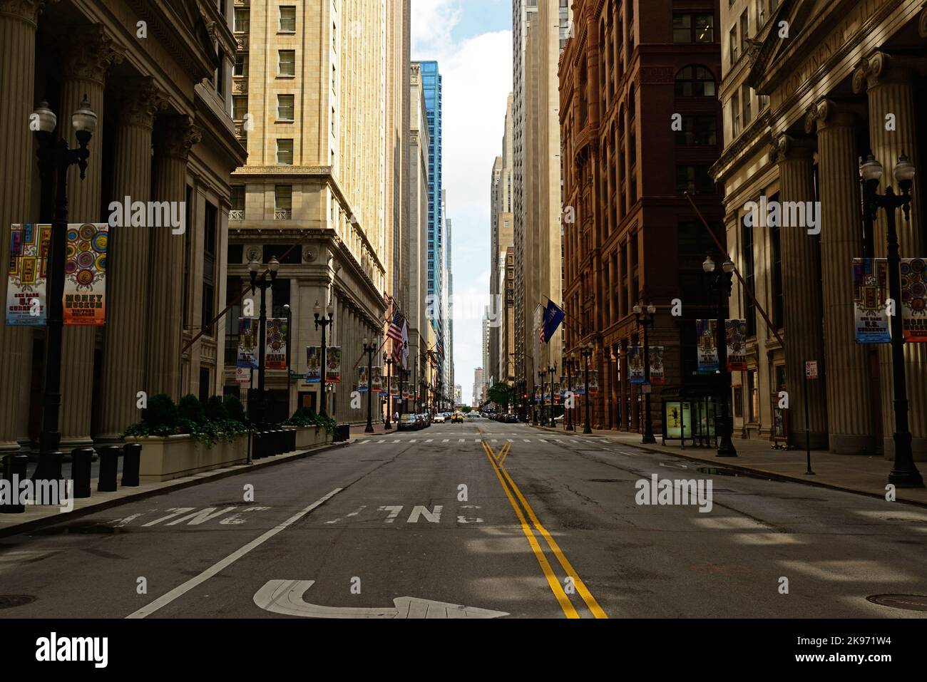 a Scene from downtown Chicago, Illinois Stock Photo - Alamy