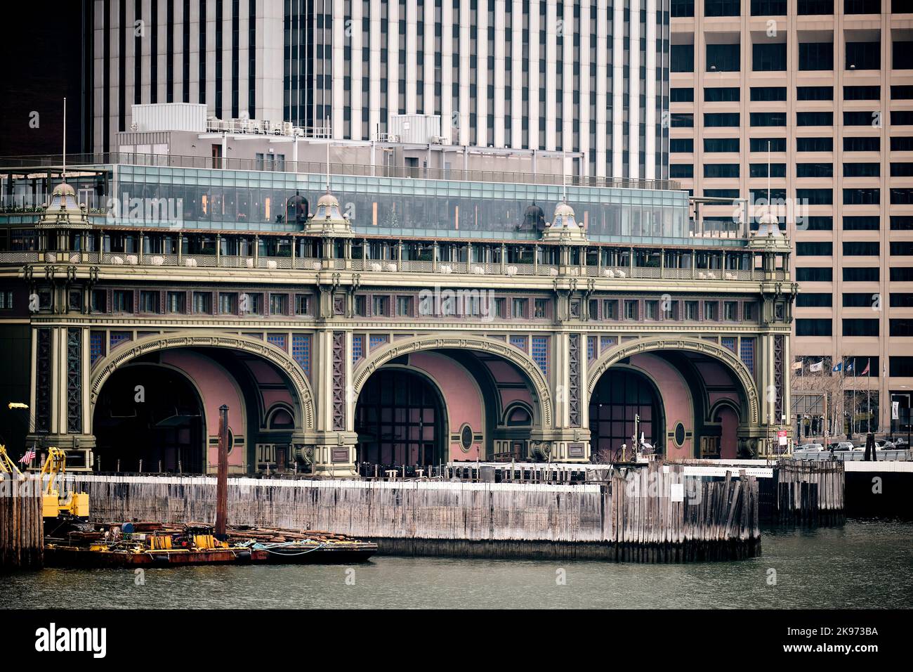 The Staten Island ferry terminal in Manhattan New York Stock Photo - Alamy