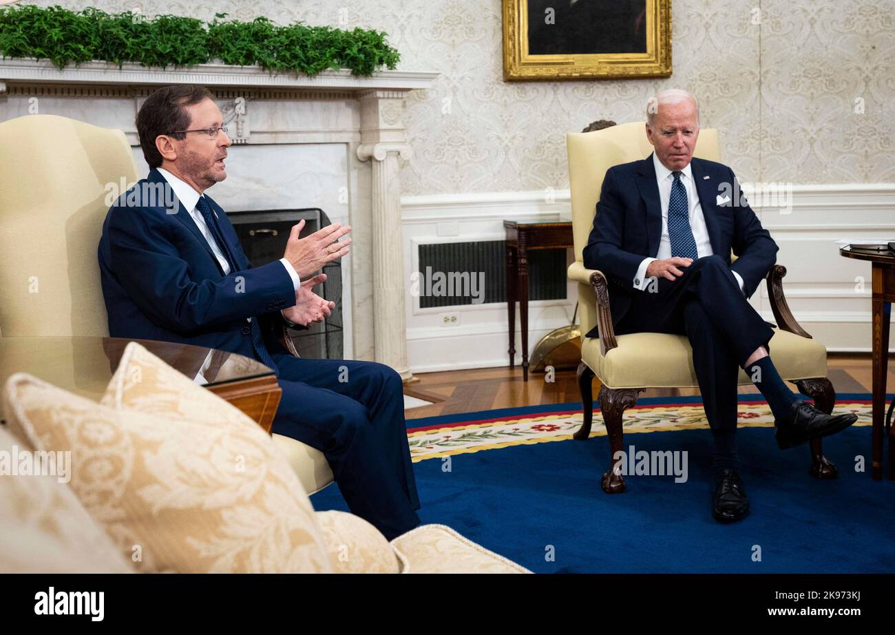 President Joe meets with President Isaac Herzog of Israel in the Oval ...
