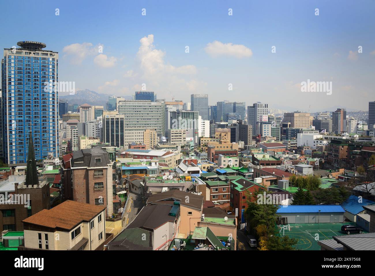 Seoul korea skyline clouds hi-res stock photography and images - Alamy