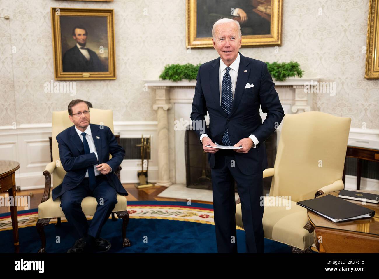 President Joe meets with President Isaac Herzog of Israel in the Oval ...