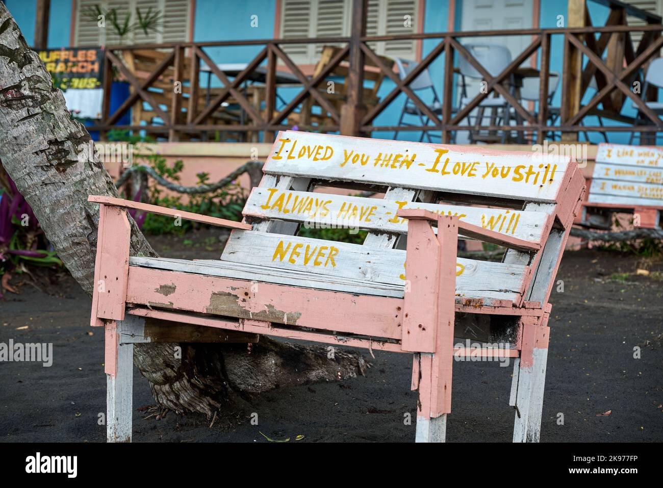 Old wooden bench words hi-res stock photography and images - Alamy