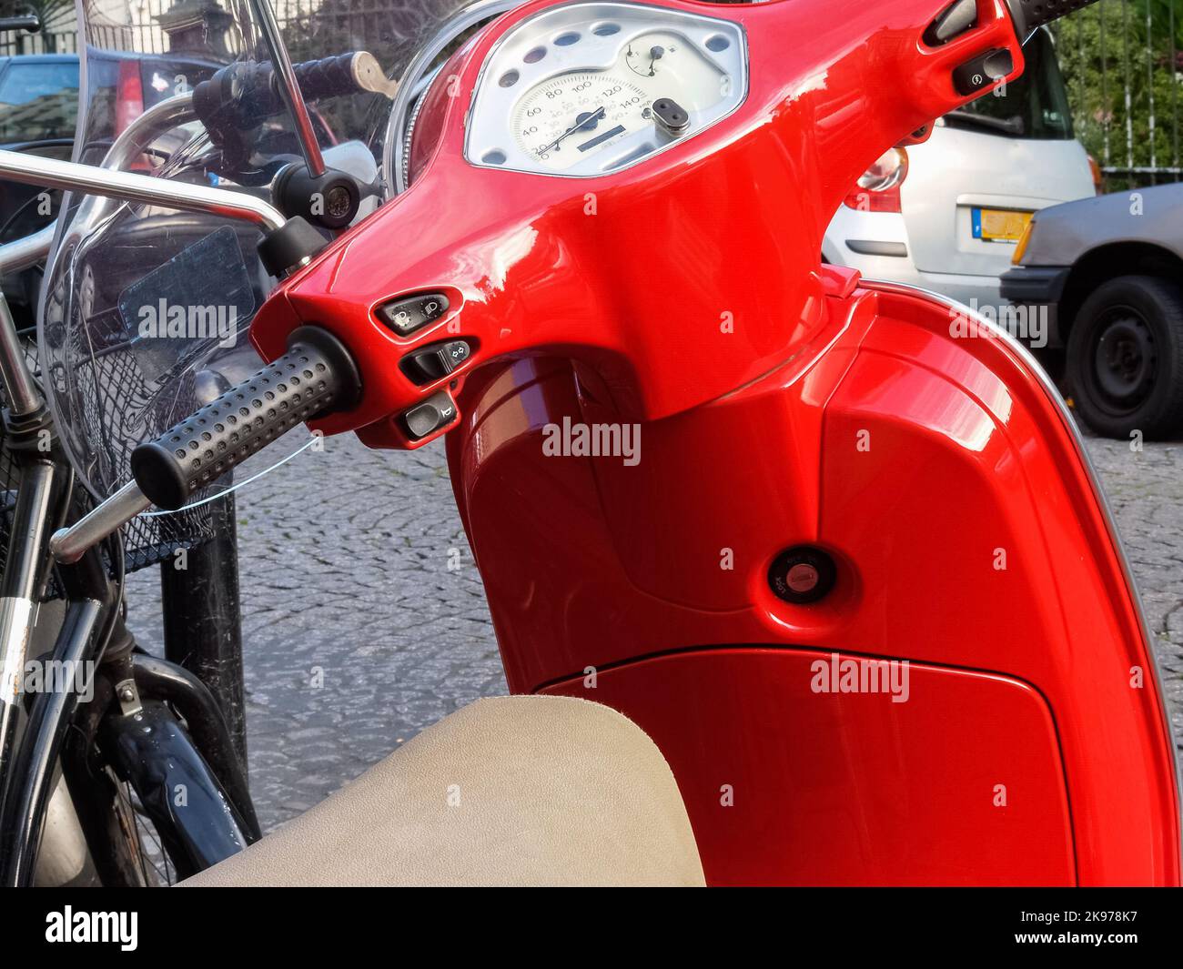 Old fashioned bike france hi-res stock photography and images - Alamy