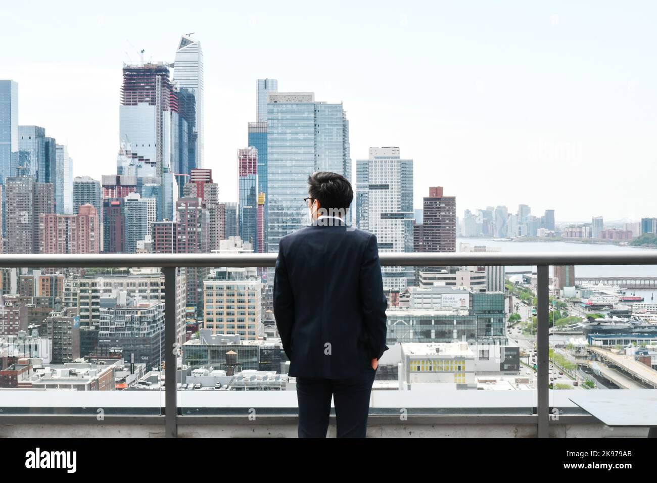 Man standing back view hi-res stock photography and images - Alamy