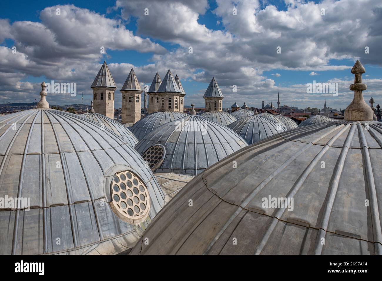 Middle east library medieval hi-res stock photography and images - Alamy