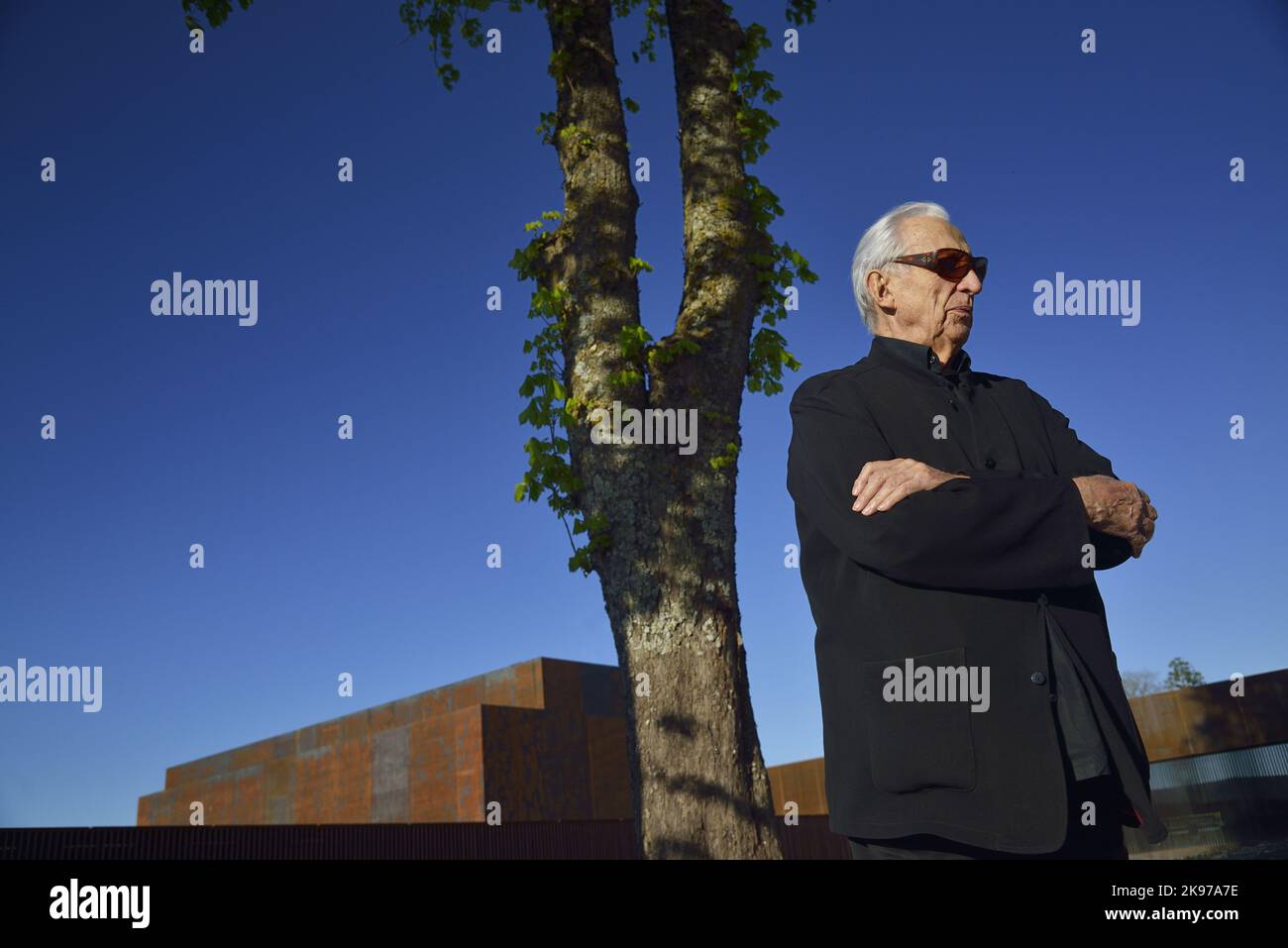 France, Aveyron (12) Rodez. Musée Soulages. Pierre Soulages at the ...