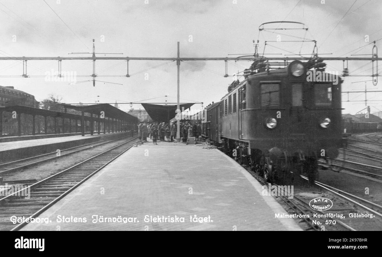 The State Railways, SJ D-Lok with passenger train, at Gothenburg ...