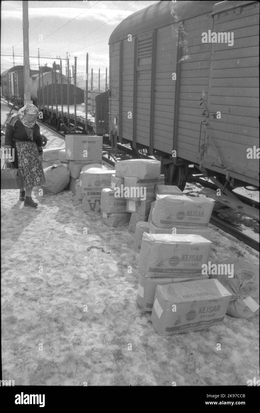 Track review Black and White Stock Photos & Images - Alamy