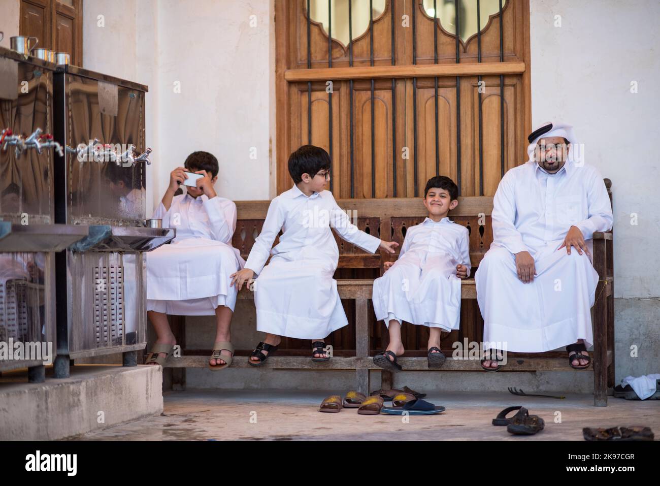 Qatar family hi-res stock photography and images - Alamy