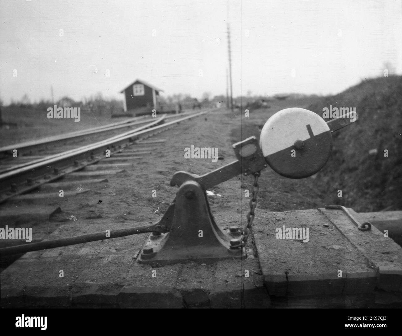 Hand operated gear. Switching ball with locking device, gear is locked ...