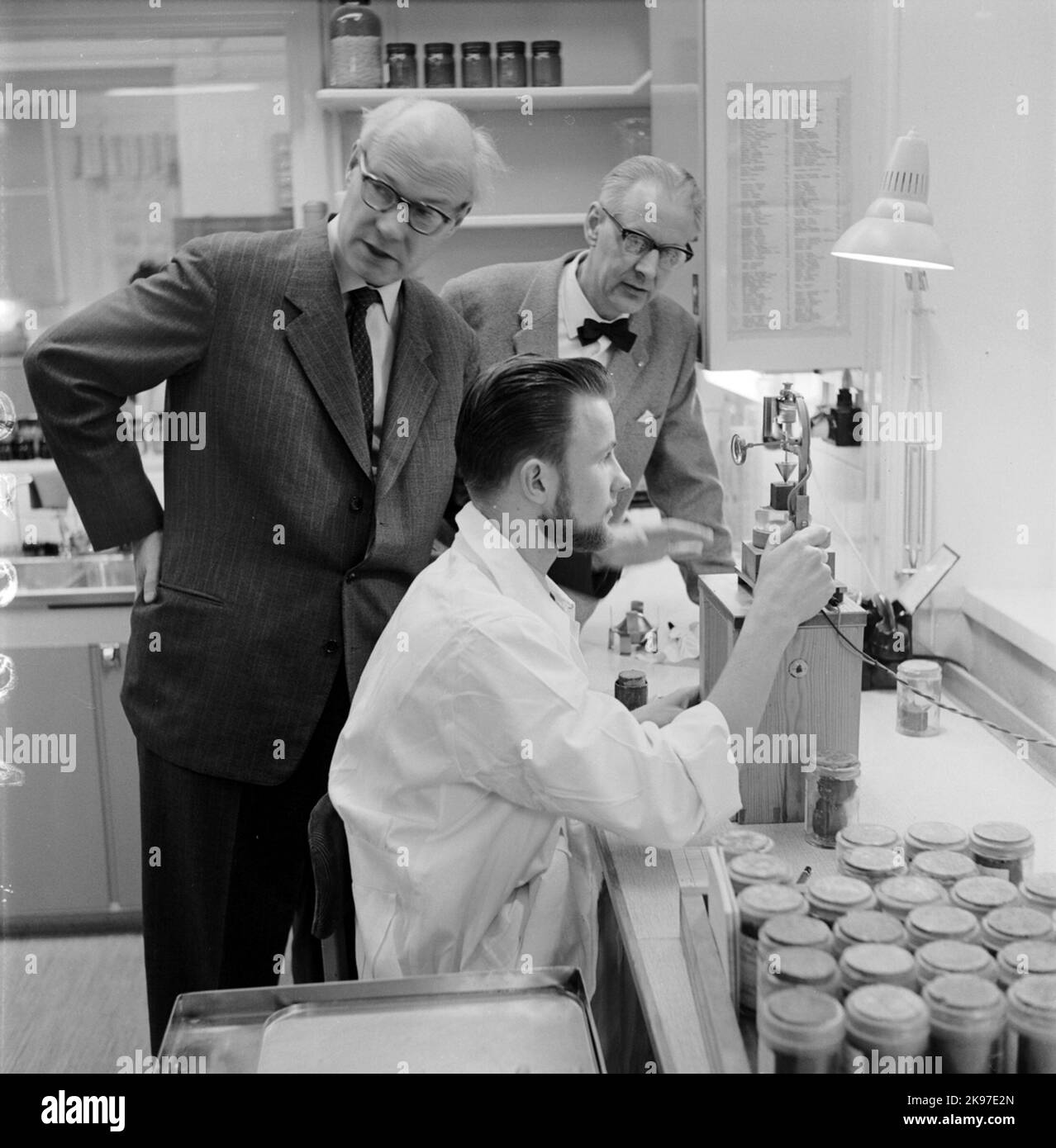 Geotechnical laboratory hi-res stock photography and images - Alamy