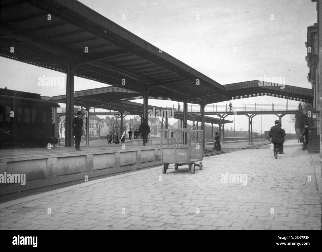Platforms at the central station. The track system was expanded in 1910 ...