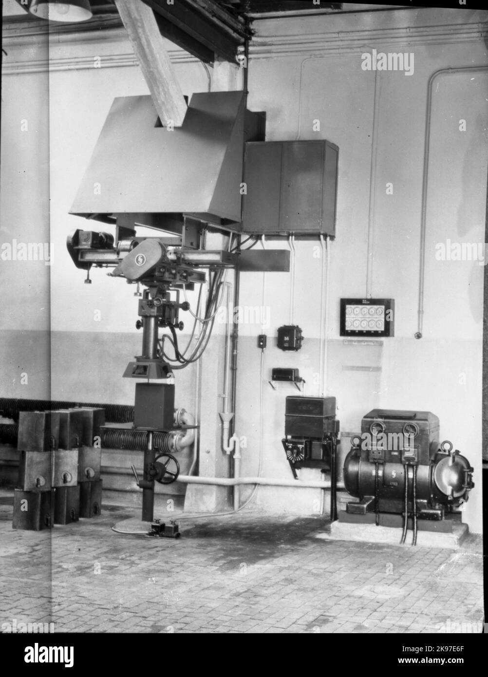 Track construction machine Black and White Stock Photos & Images - Alamy