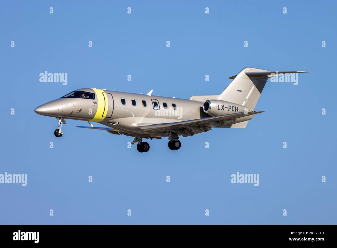 Brand new Jetfly Aviation Pilatus PC-24 (REG: LX-PCH) arriving from ...